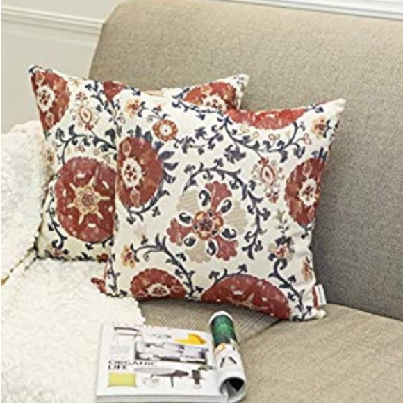 Mika Home | Accents | Mika Home Pack Of 2 Jacquard Circle Floral Pillow ...
